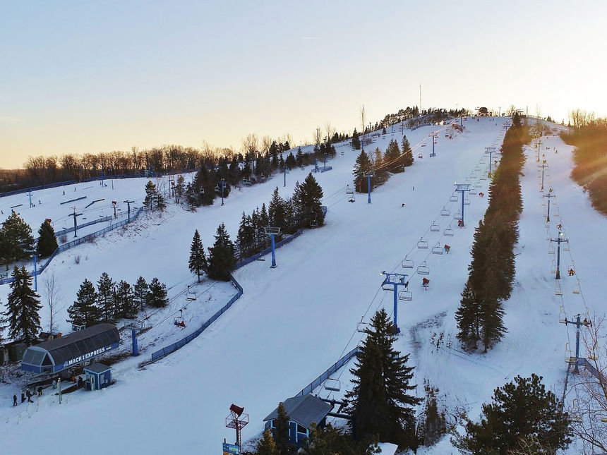 7 Best Ski Resorts in Michigan, 2023/24