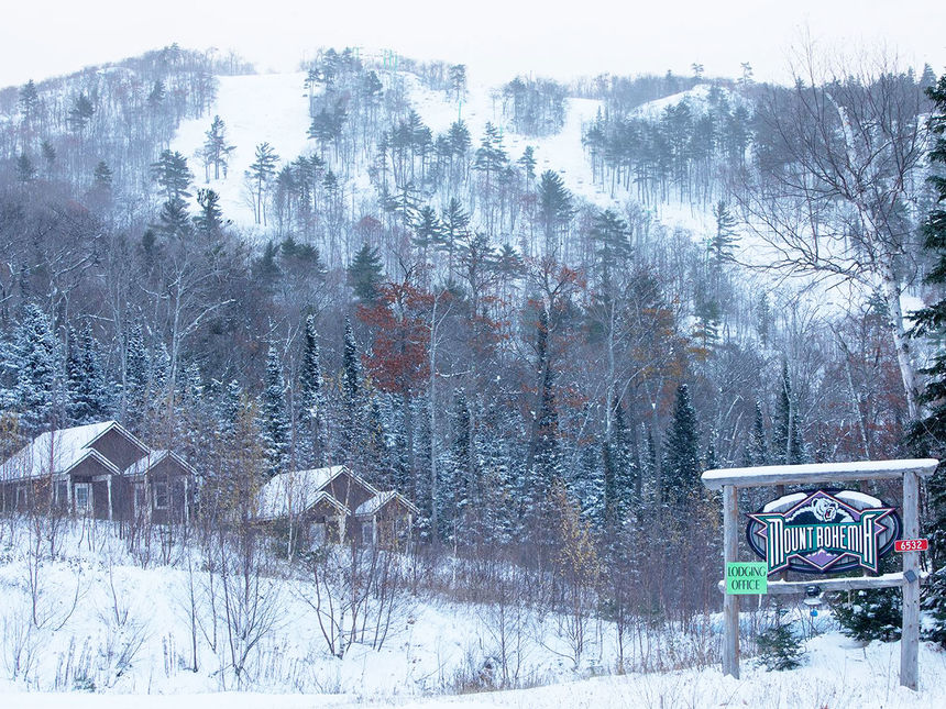 7 Best Ski Resorts in Michigan, 2023/24