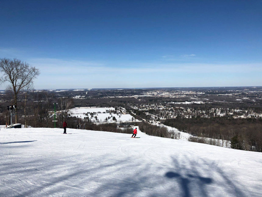 The 7 Best Midwest Ski Resorts, 2023/24