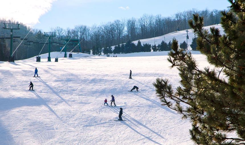 7 Best Ski Resorts in Ontario, 2023/24